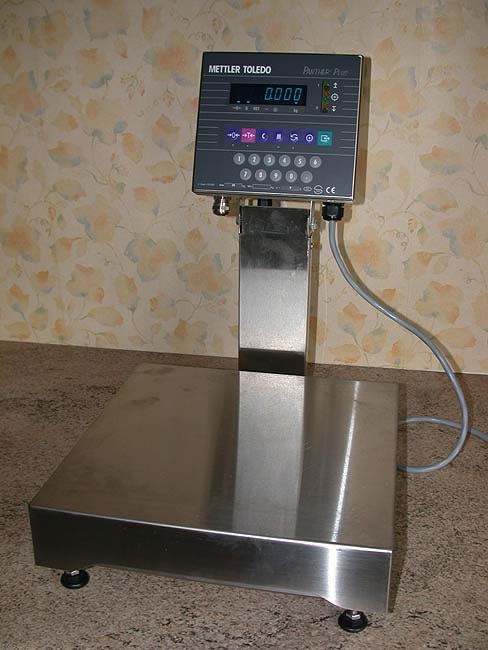 Novatech :: Mettler Toledo platform scale - Stock Ref 2392 | Weighing